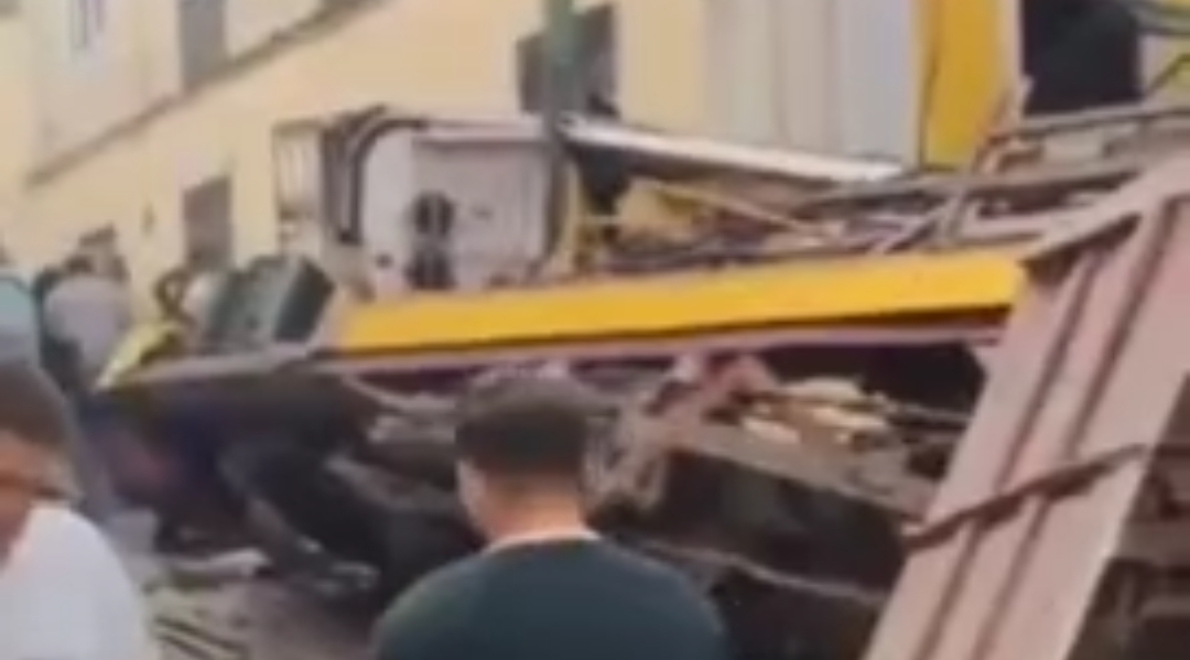 Fatal Gloria cable car accident in Portugal leaves 15 dead and 20 ...