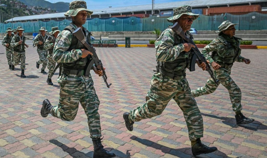 Venezuela's Defense Minister Warns US Any CIA Operation Will Fail ...