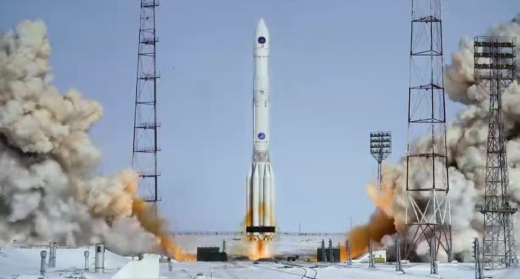 Successful launch of Iran's Jam Jam 1 satellite from Baikonur Space ...